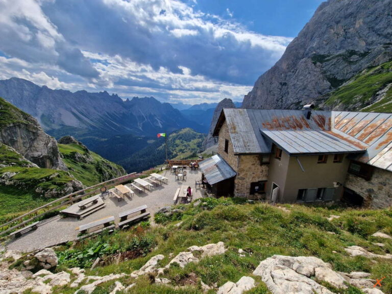 Rifugio Calvi (Sappada): il rifugio più alto del Friuli - Explorer FVG